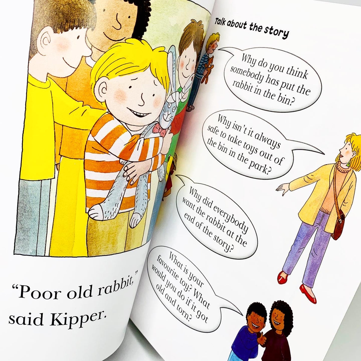 Biff, Chip & Kipper: Poor Old Rabbit (Stage 2) – Red Balloon Books